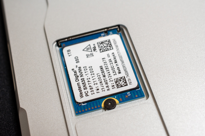 Surface Pro 8のSSD交換(256GB⇒1TB)【SSD交換＆Windows復旧編】 | TechDrive